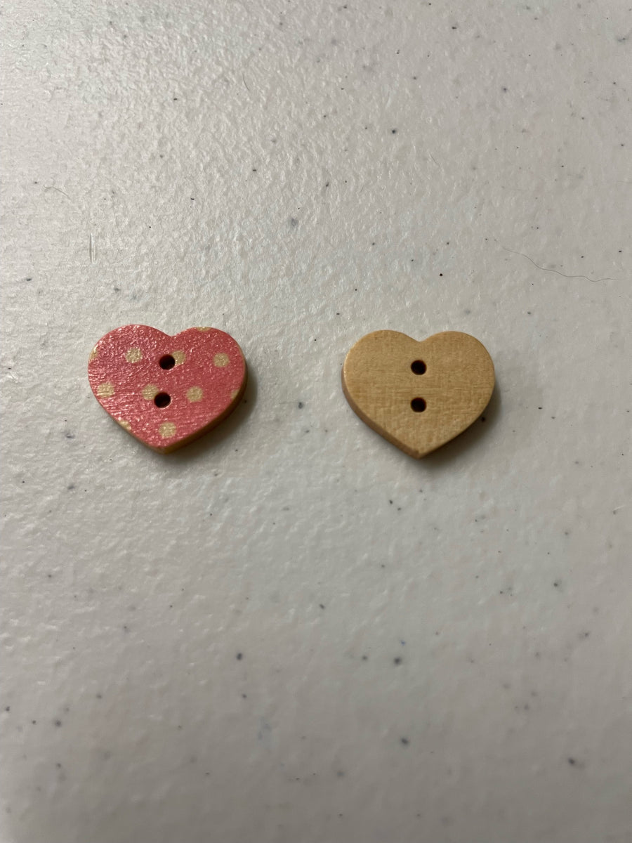 18mm 2 hole white spotted wood heart Pink – Hot Springs Fiber Co.