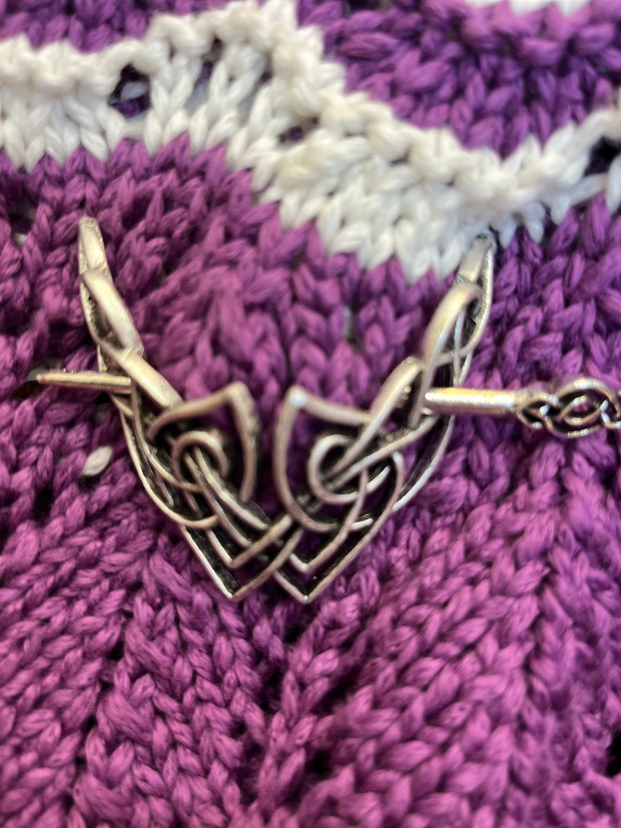 “V” shaped Celtic Knot work Shawl Pin – Hot Springs Fiber Co.