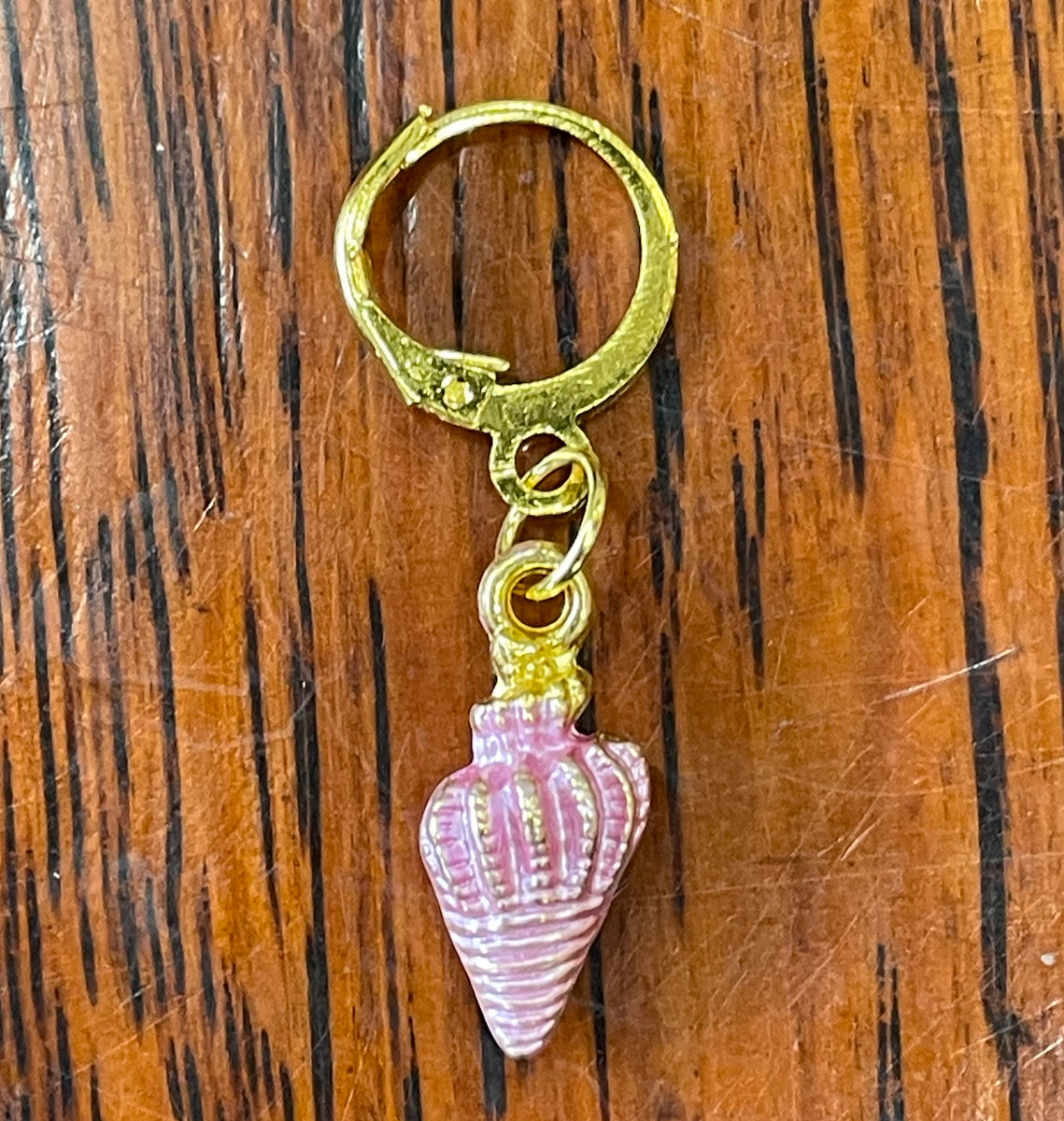 Gold Enamle Pink Sea Shell Stitch Marker – Hot Springs Fiber Co.